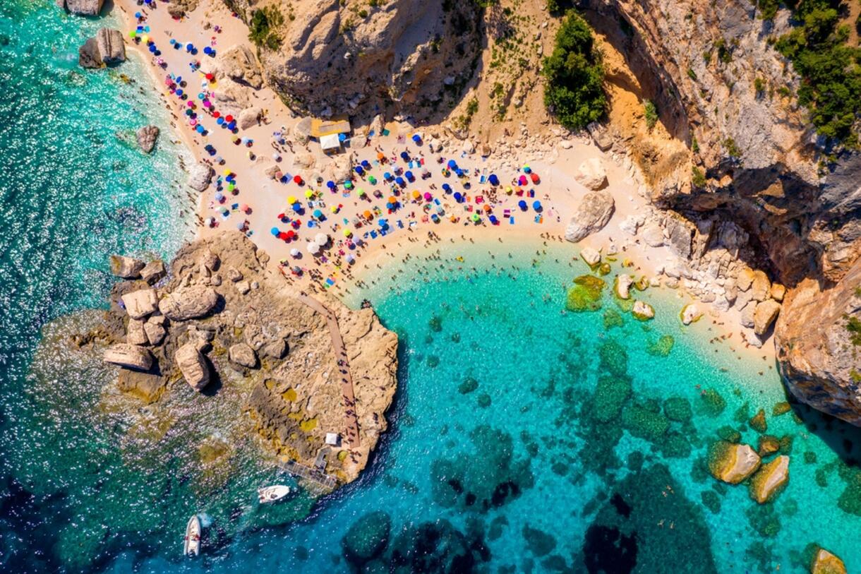 Italy has imposed restrictions on the number of visitors to beaches ...