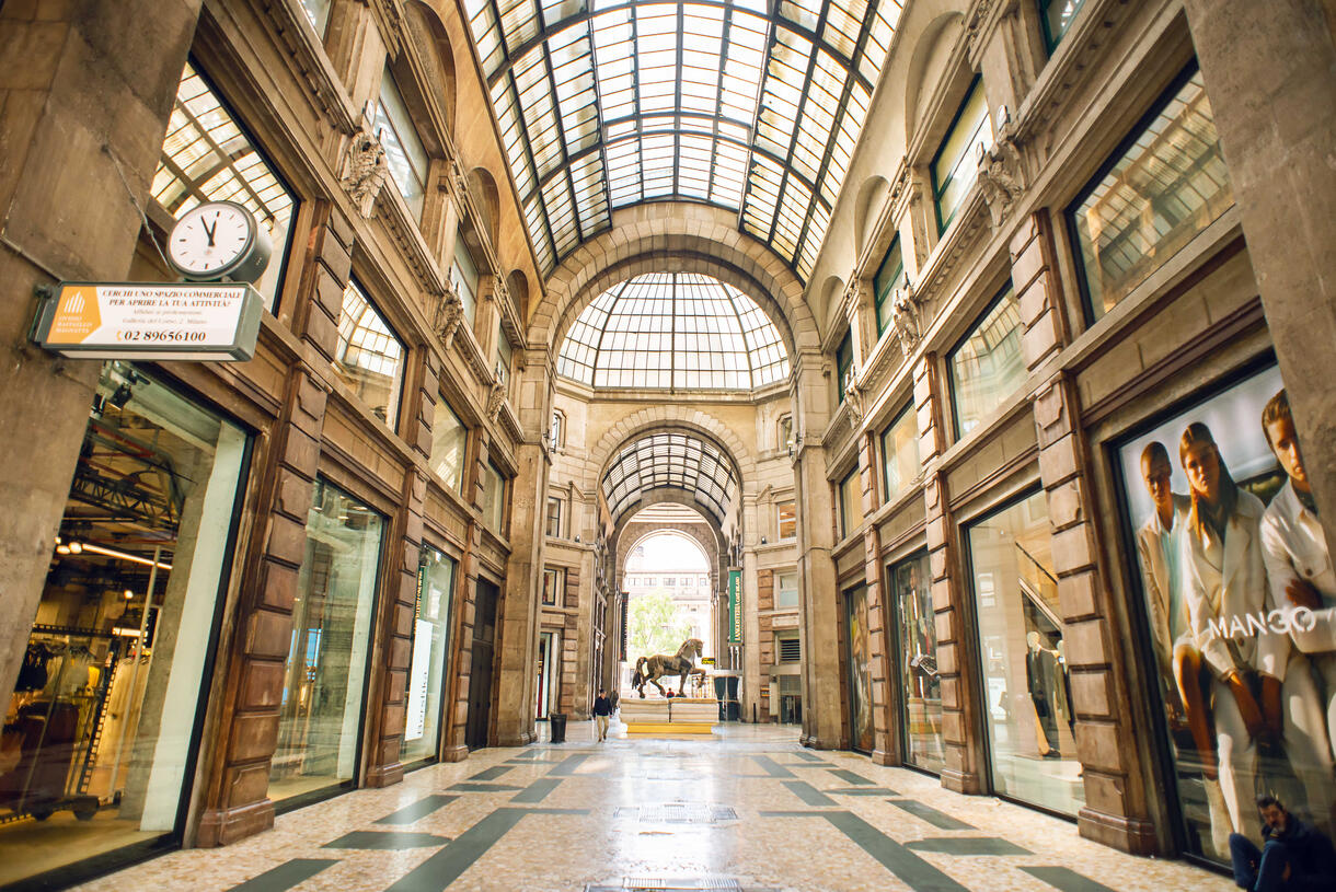 La Galleria del Corso a été restaurée pour son centième anniversaire à ...