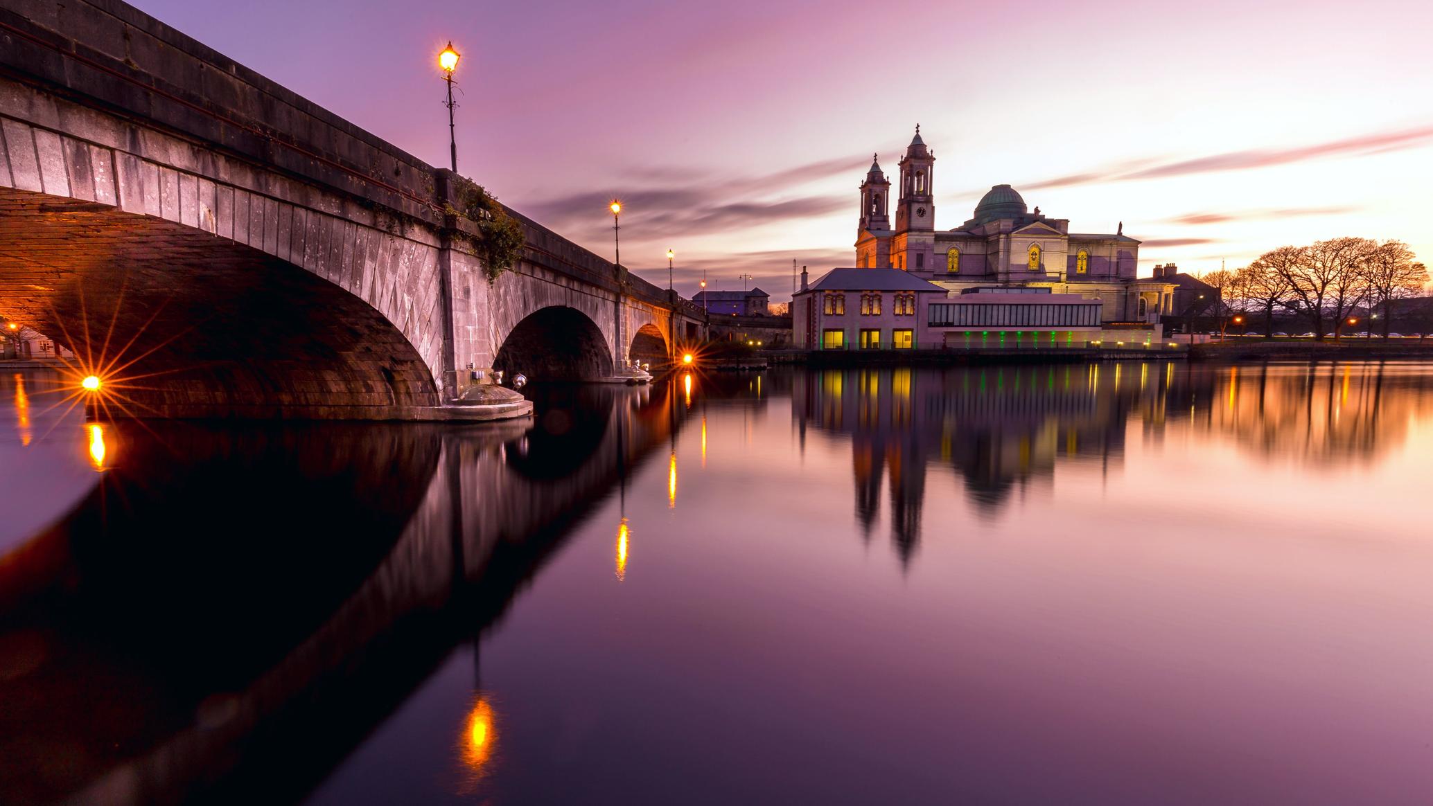 Athlone — Tourist Guide | Planet of Hotels