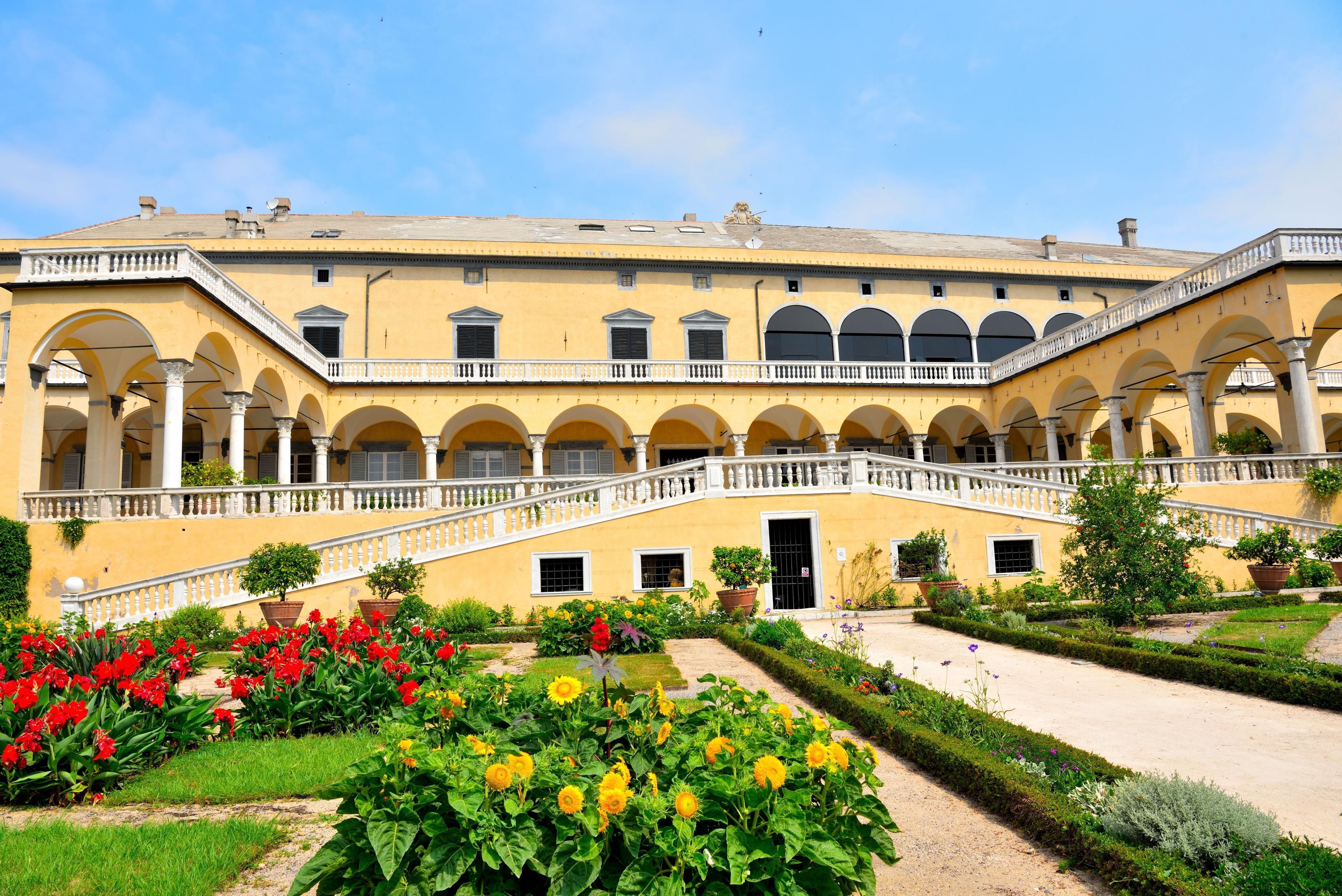 Genoa - Tourist Guide | Planet of Hotels