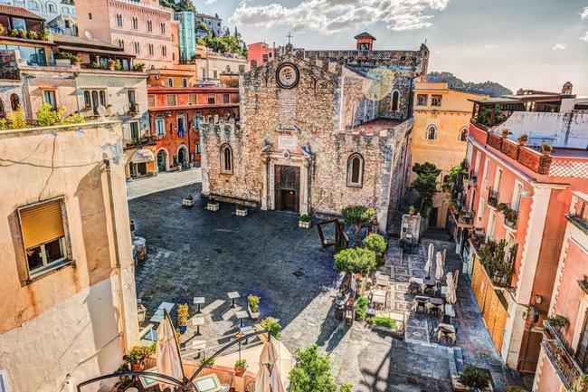 Hotel con parcheggio gratuito a Taormina, Italia - prezzo e recensioni ...