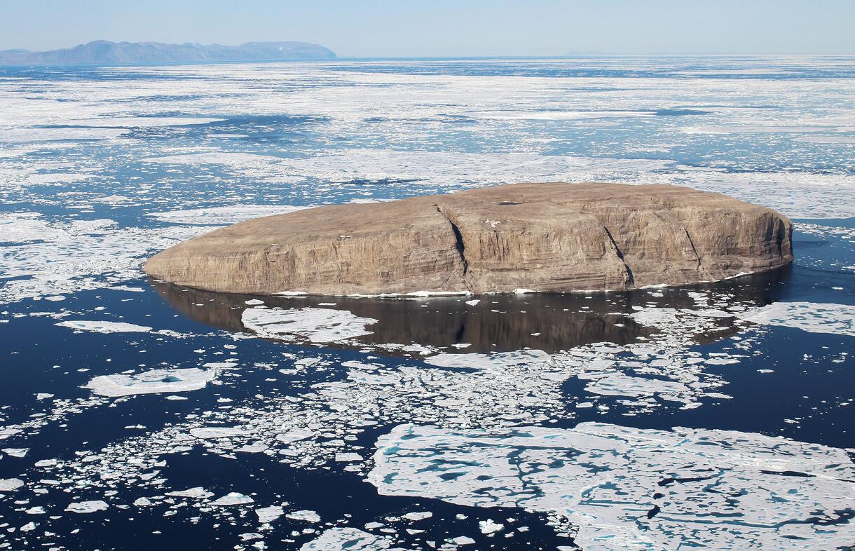 A land border between Canada and Denmark - News | Planet of Hotels