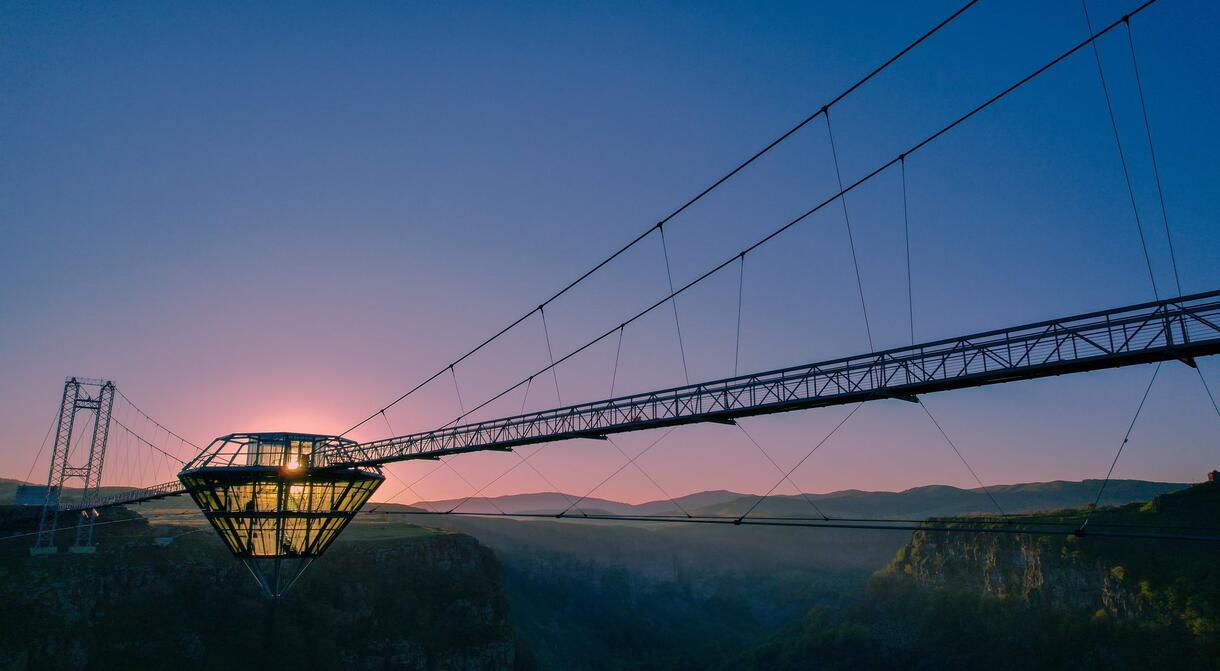 Glass bridge over the Dashbashi Canyon opened in Georgia - News ...
