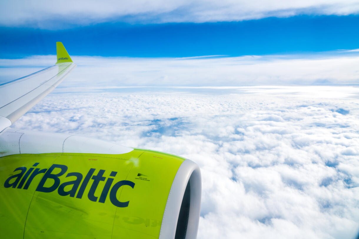 La compagnie aérienne airBaltic équipe les avions avec le système ...