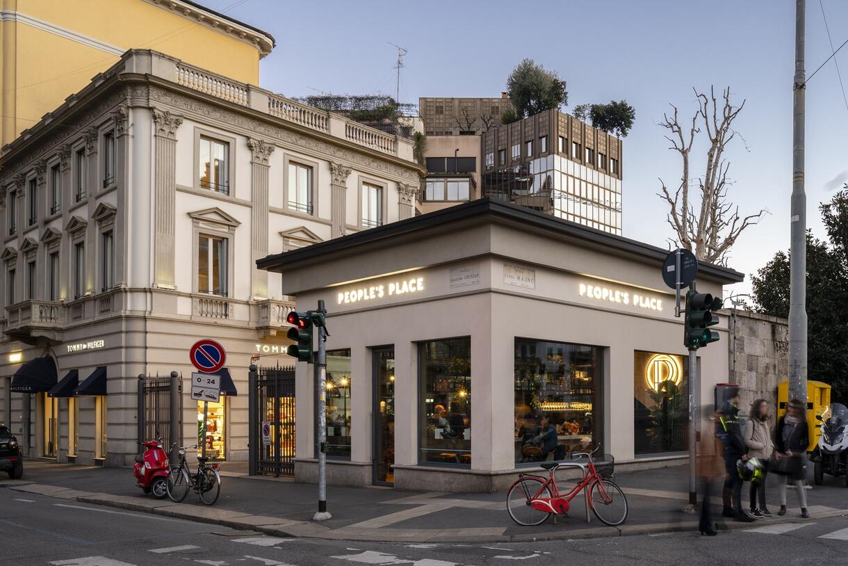 Cafe Milan