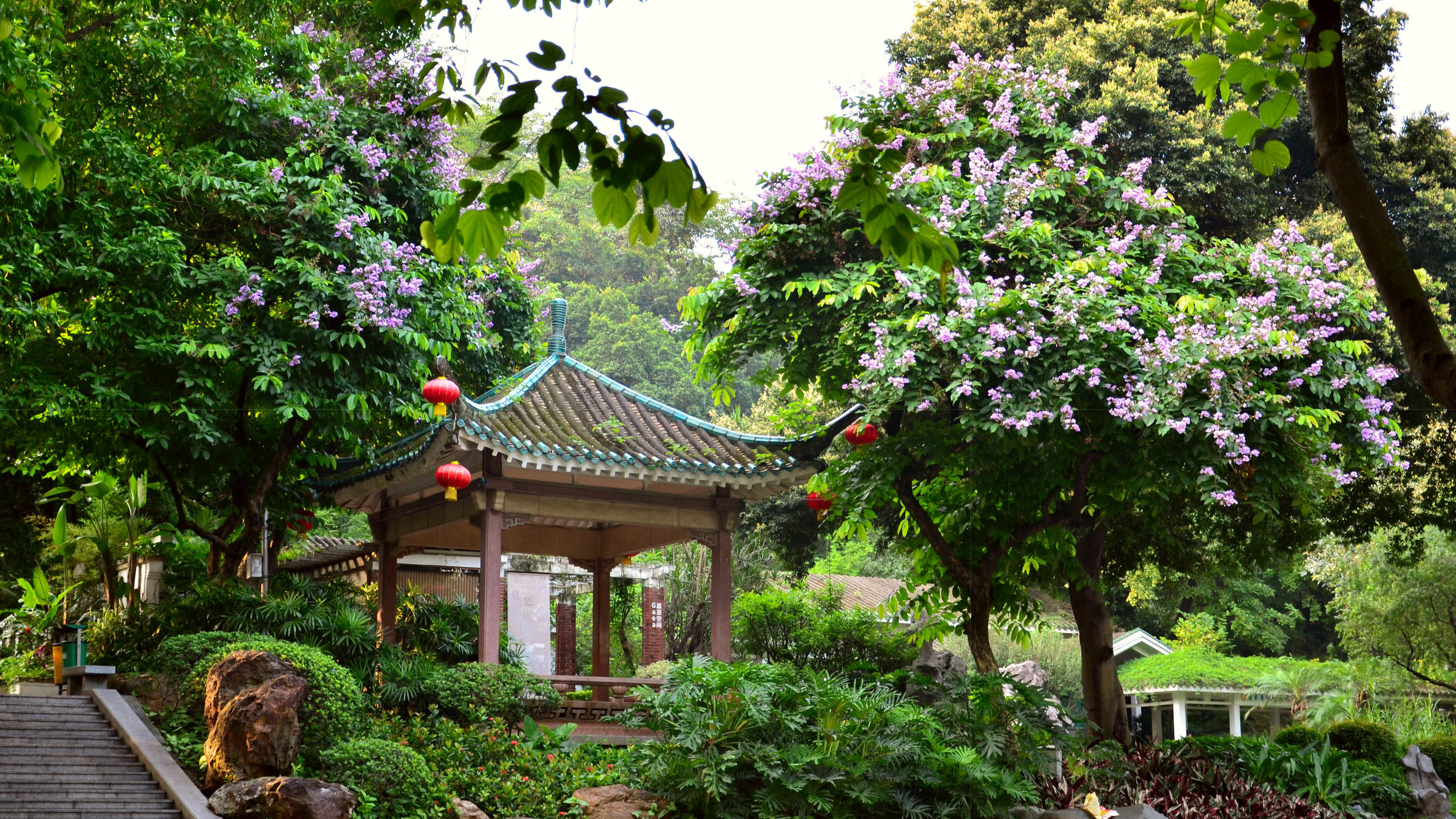 Yuexiu Park in Guangzhou - the largest park in the city