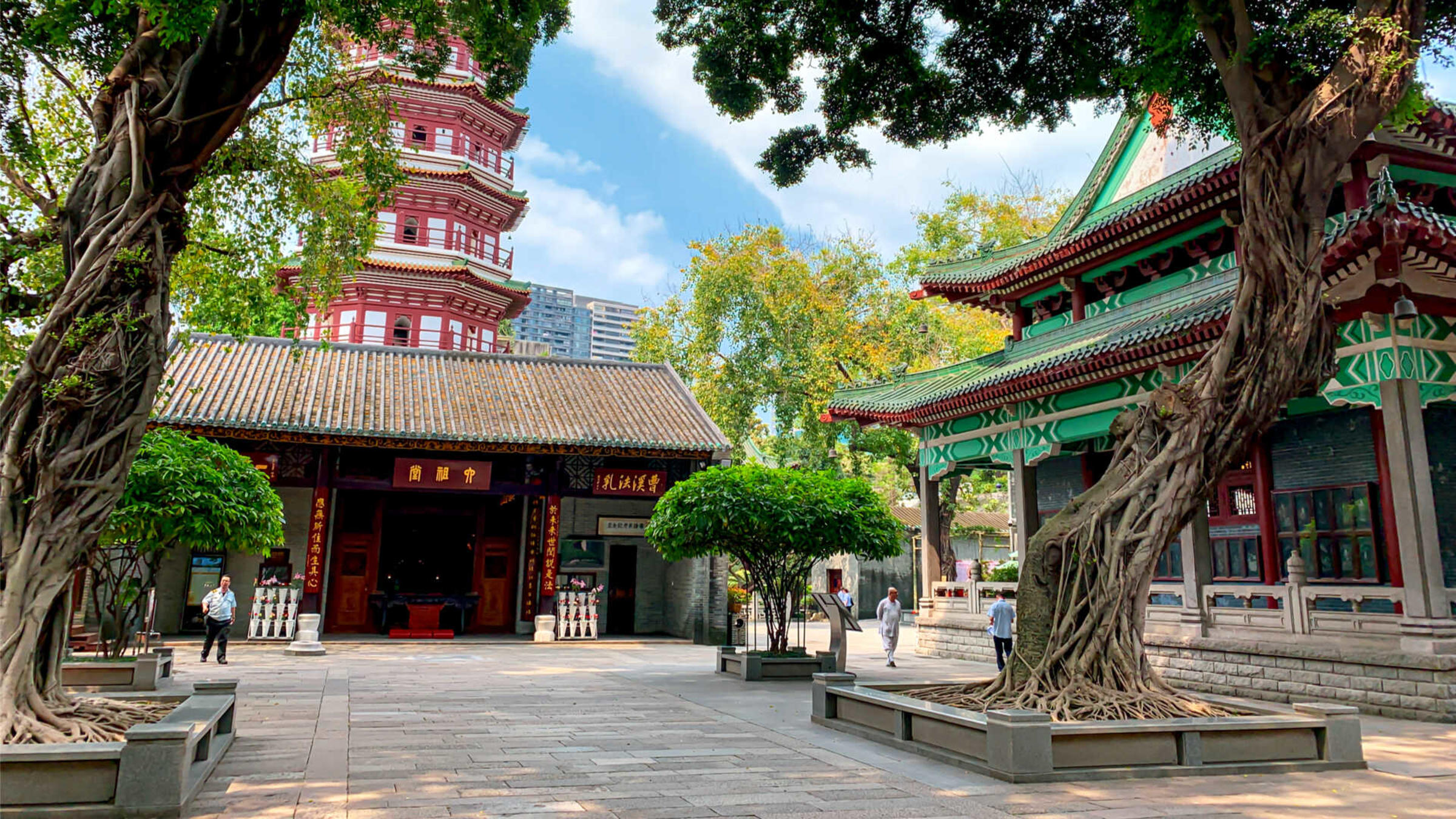 Temple of the Six Banyan Trees, Guangzhou (China)