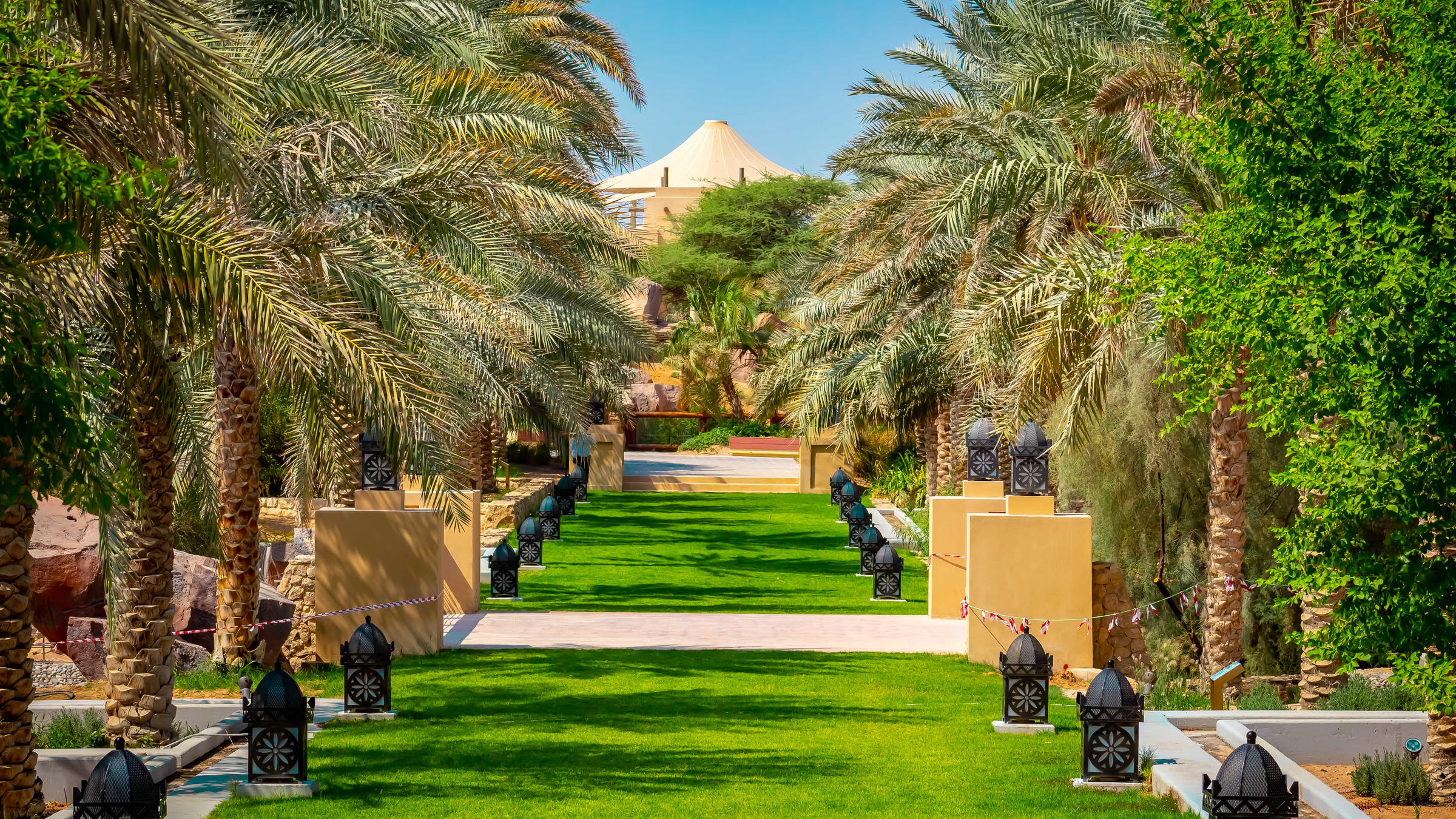 Al Ain Zoo in Abu Dhabi - the largest zoo in the Middle East