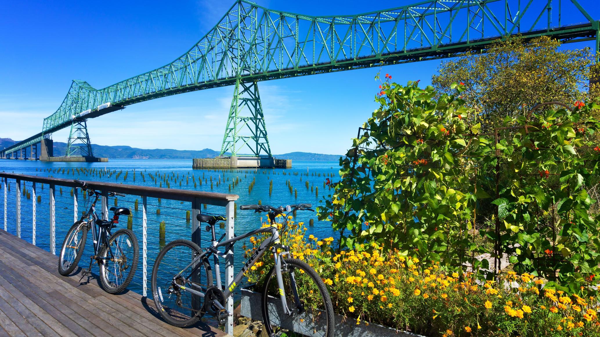 Astoria - Tourist Guide | Planet of Hotels