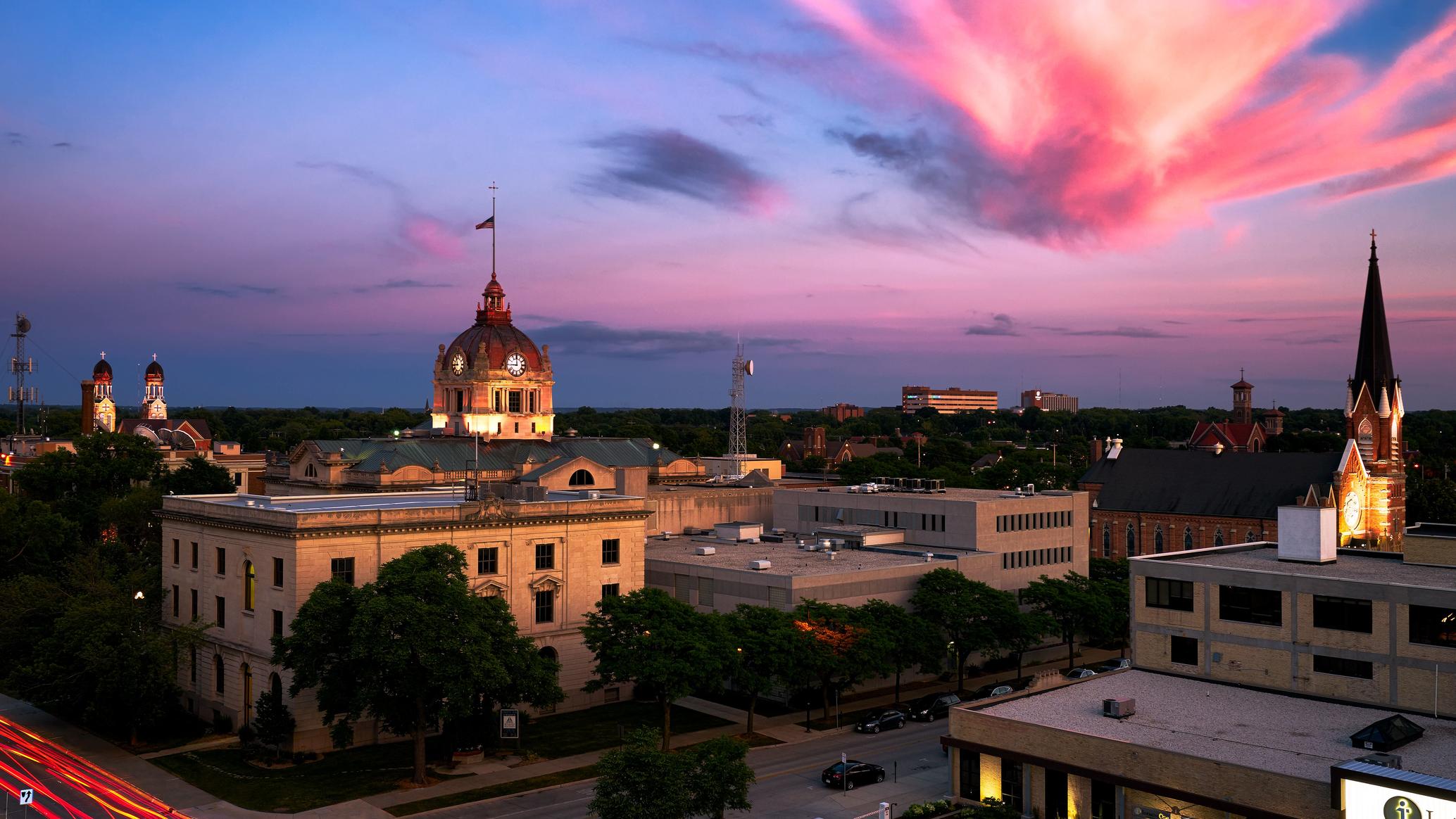 Green Bay - Tourist Guide | Planet of Hotels