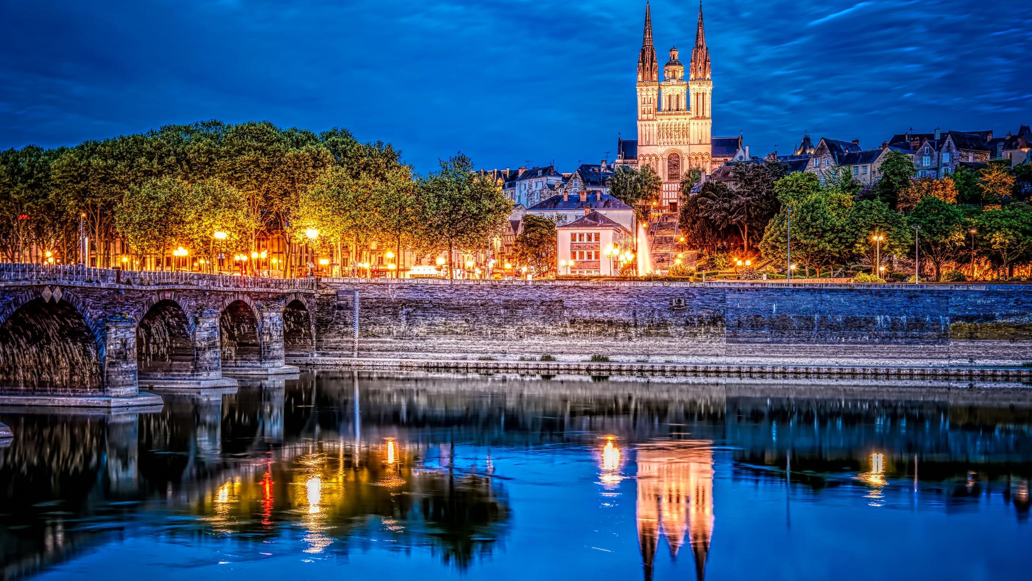 Verdun-sur-Meuse — Tourist Guide | Planet of Hotels