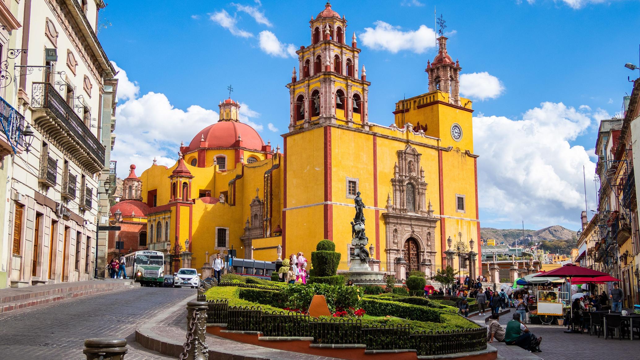 La Paz - Tourist Guide | Planet of Hotels