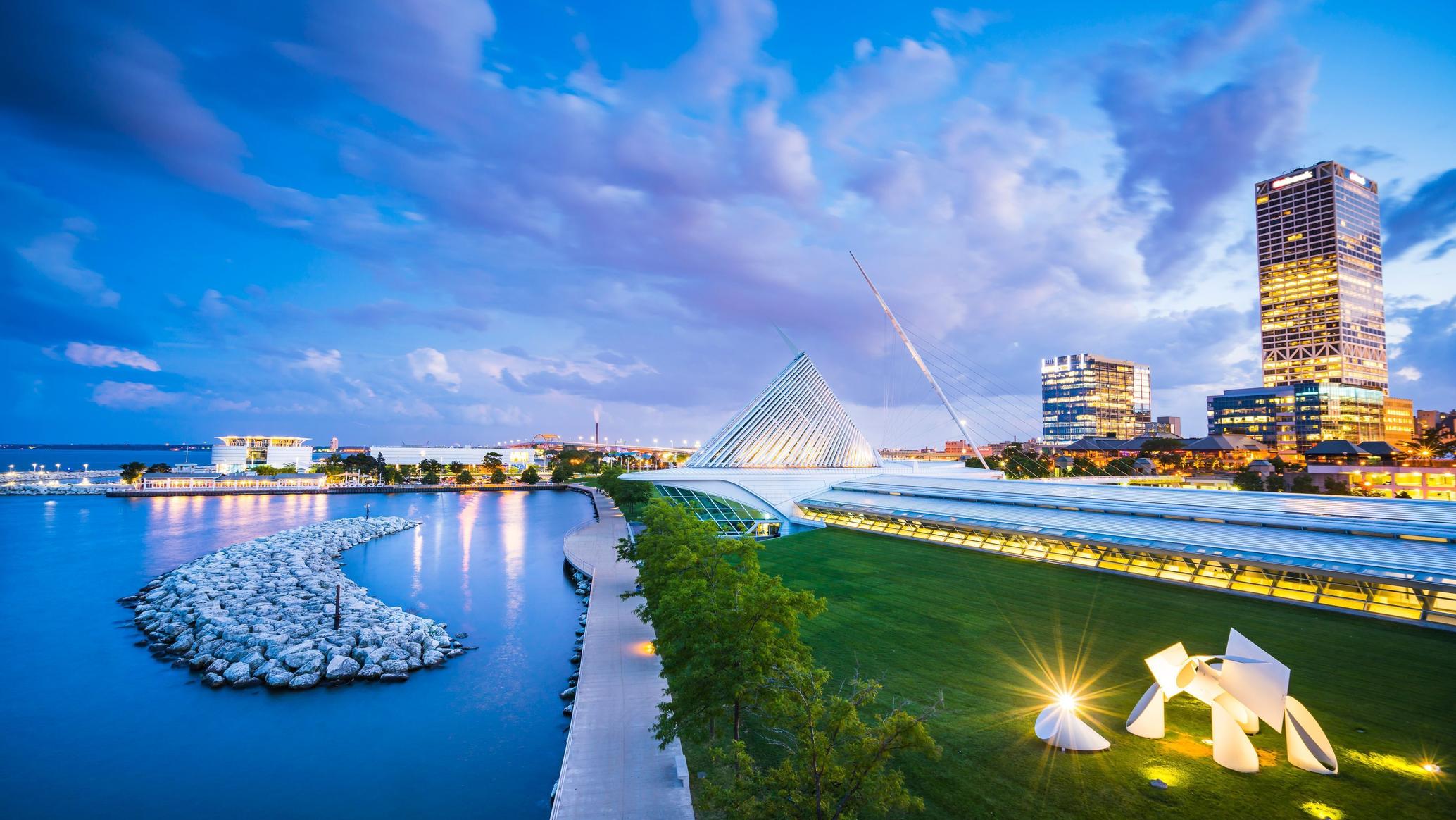 Milwaukee — Tourist Guide | Planet of Hotels