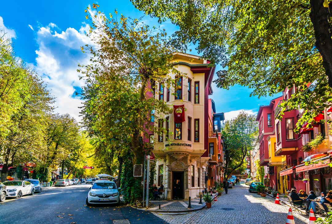 30 World's Most Beautiful Streets | Planet of Hotels