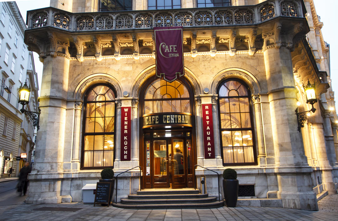 Famous Historical Cafes In the World | Planet of Hotels