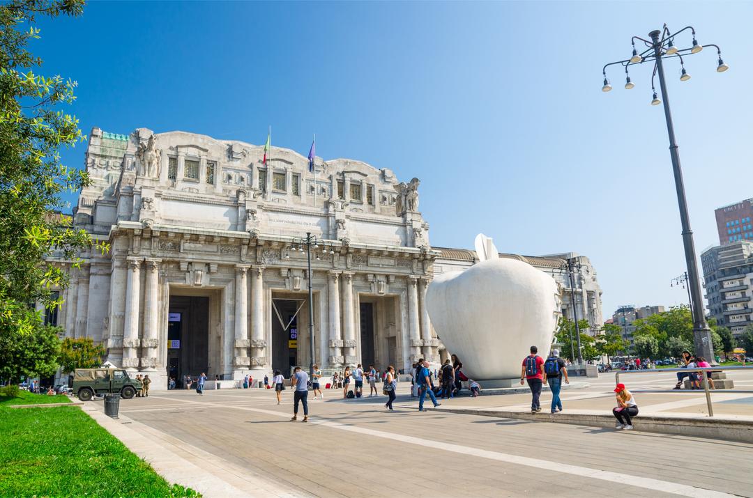 Best Areas and Neighborhoods to Stay in Milan | Planet of Hotels