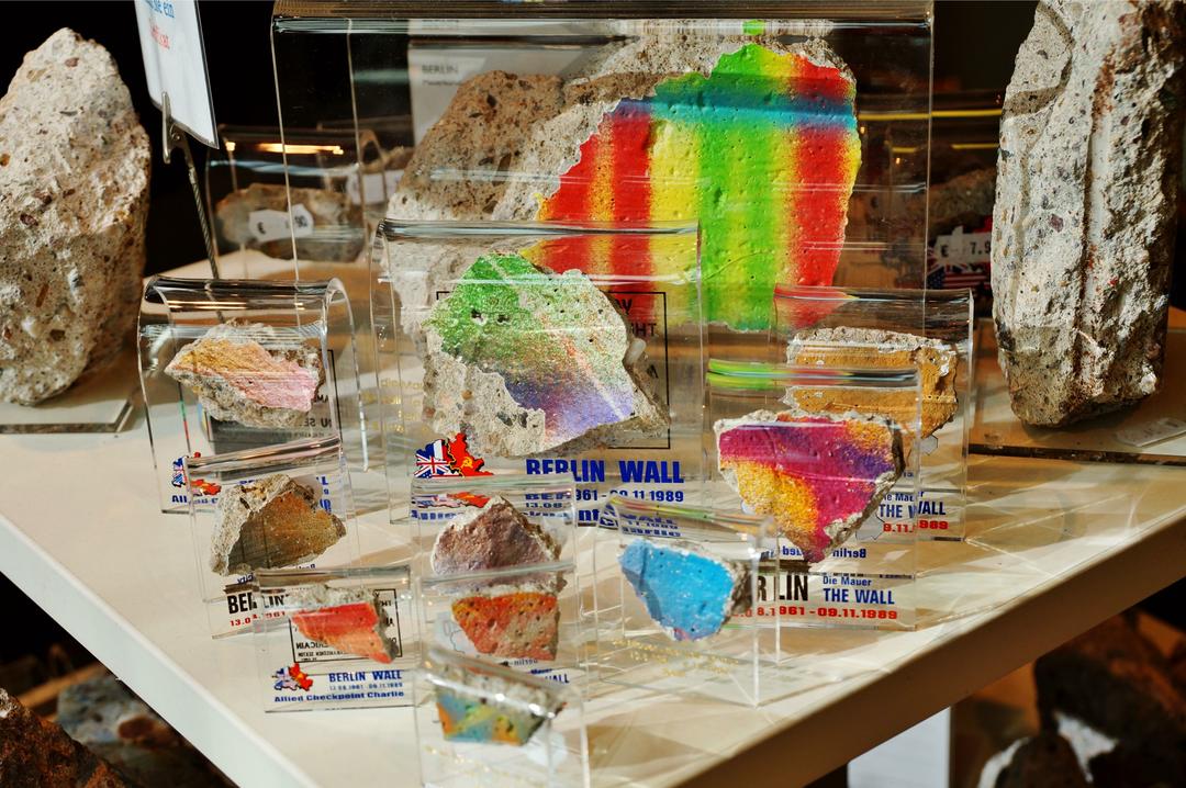 Berlin Souvenirs, Gifts - best Things to Buy in Berlin | Planet of Hotels