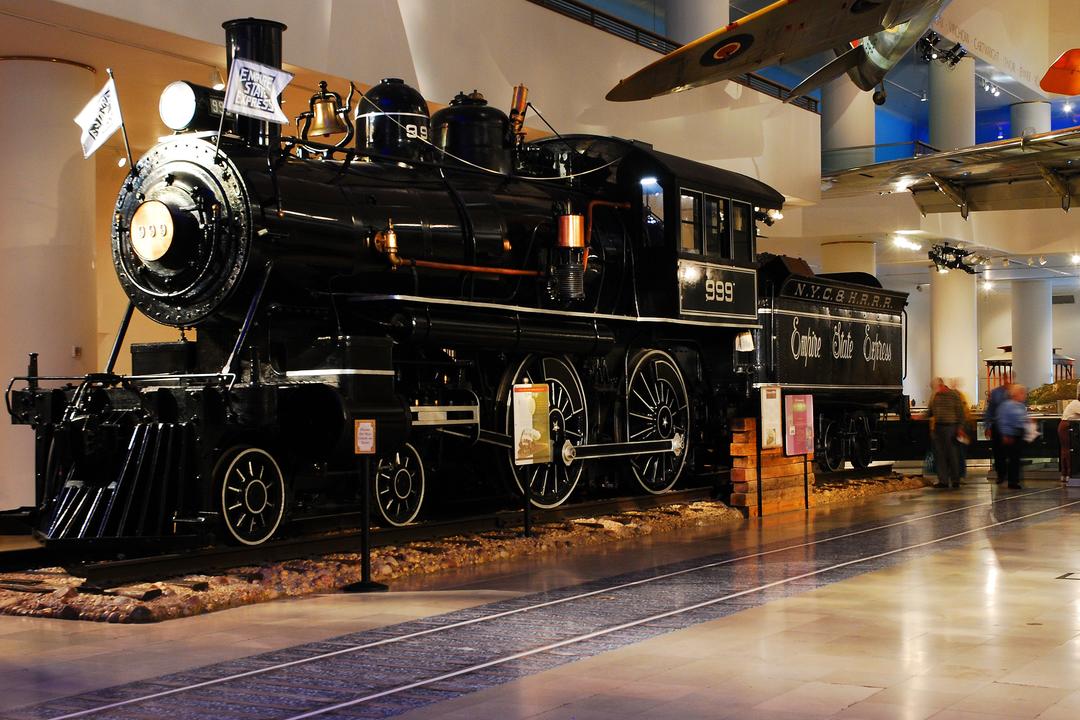 Museum of Science and Industry in Chicago and its unique exhibits
