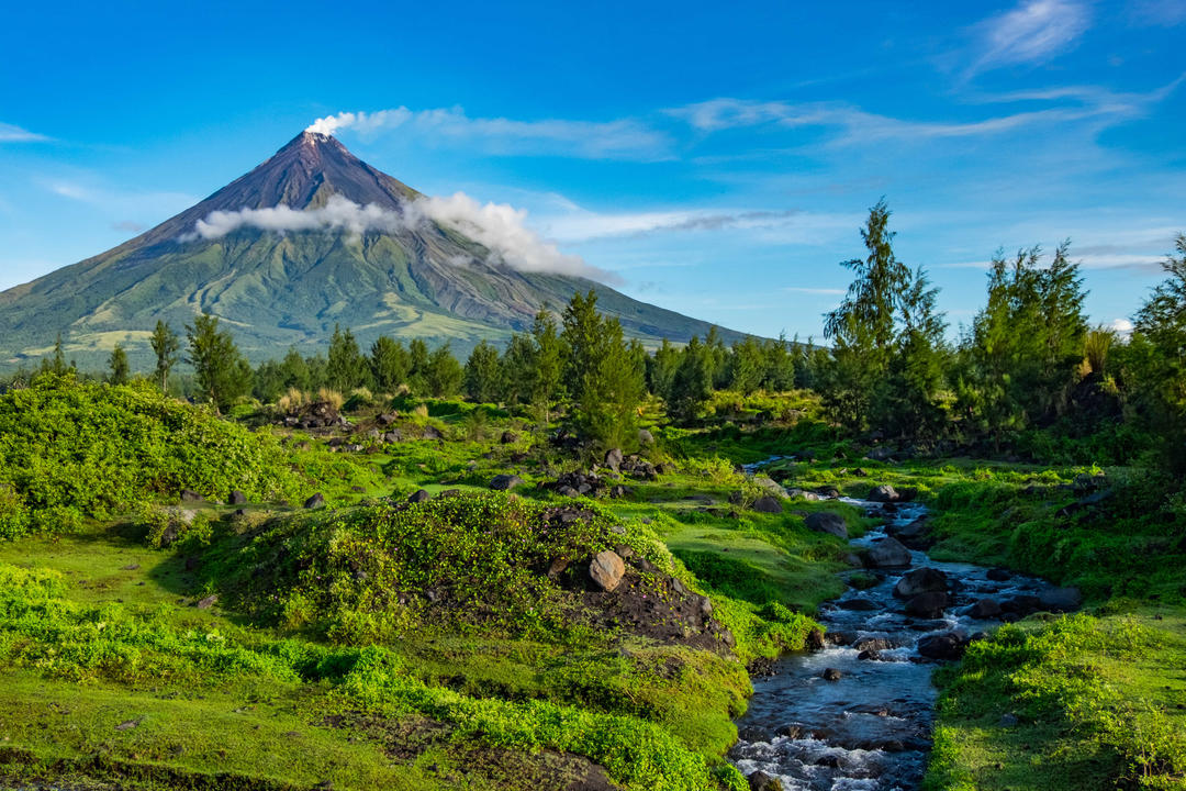 Mountains in the Philippines with Beautiful Views | Planet of Hotels