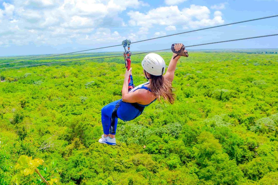 The longest, highest, and biggest zipline in the world | Planet of Hotels