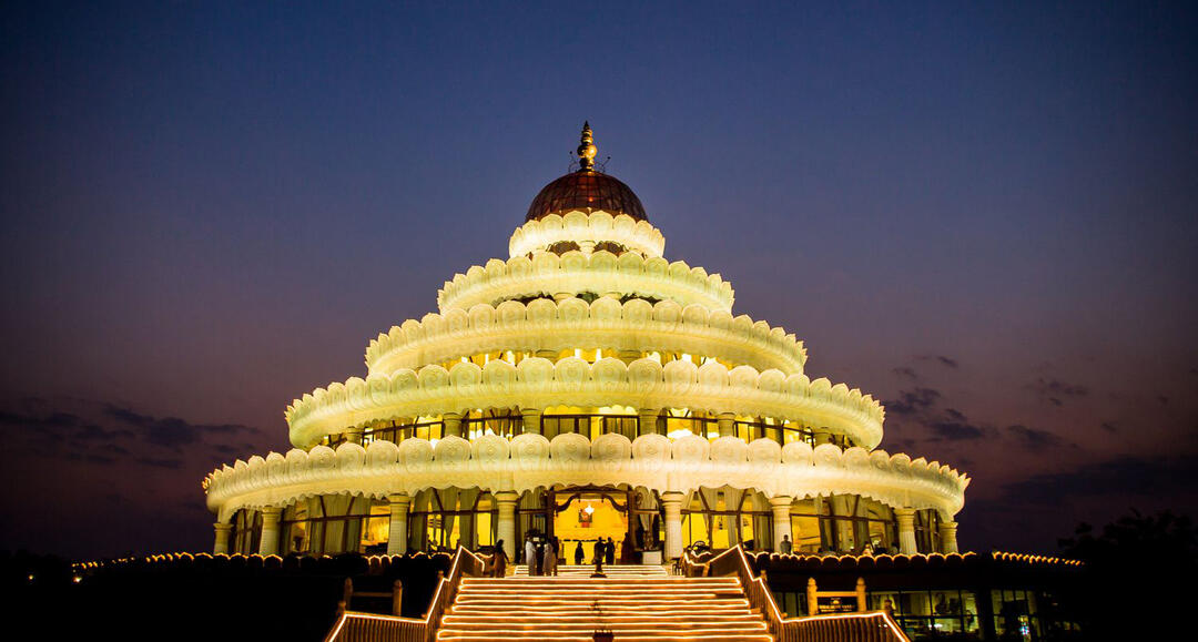 15 Best Ashrams in India — Yoga and Meditation Retreat | Planet of Hotels