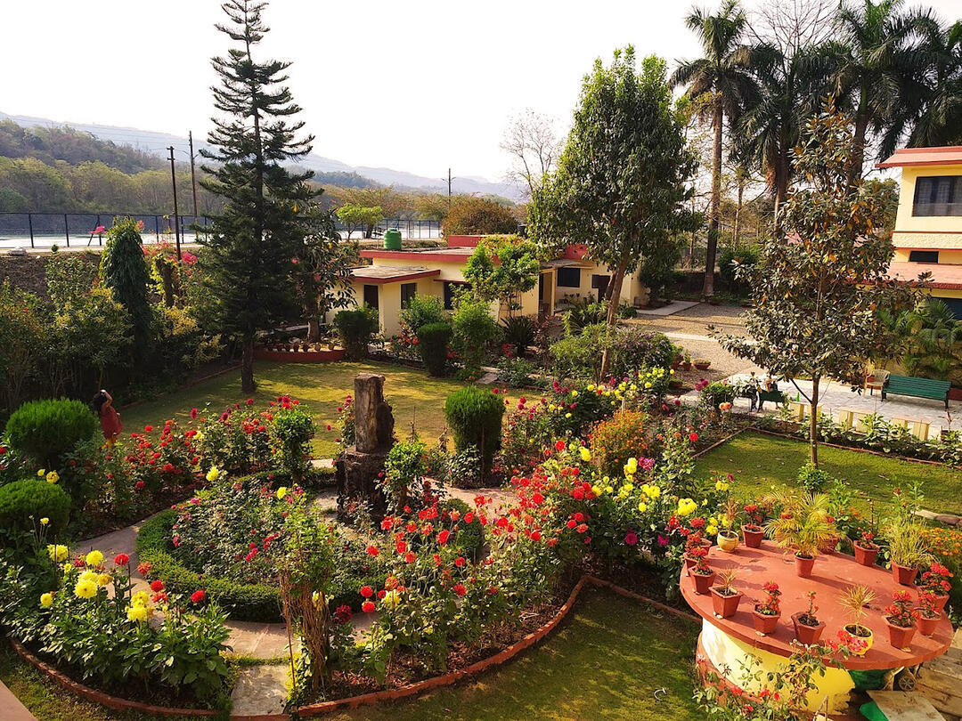 15 Best Ashrams in India — Yoga and Meditation Retreat | Planet of Hotels