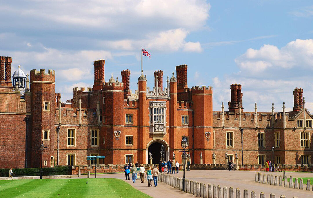 Step Into Bridgerton Season 4: 8 Real Filming Spots Open Right Now ...